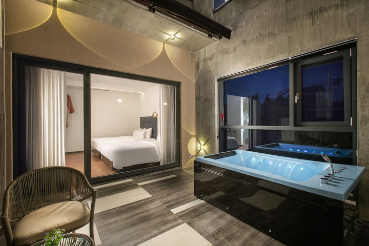 Neulpum Hotel - Jeonju-si