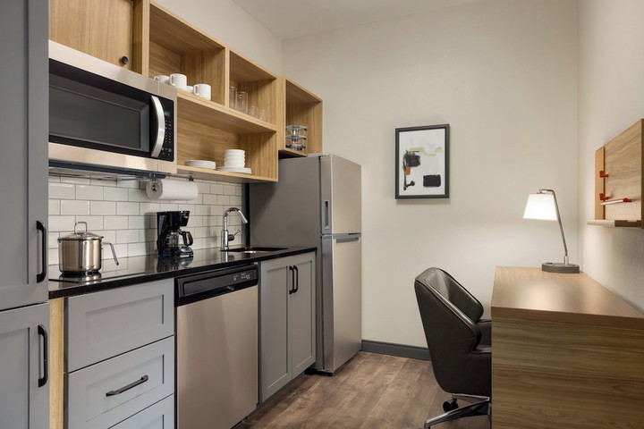 Candlewood Suites Morristown West By Ihg - Morristown, TN