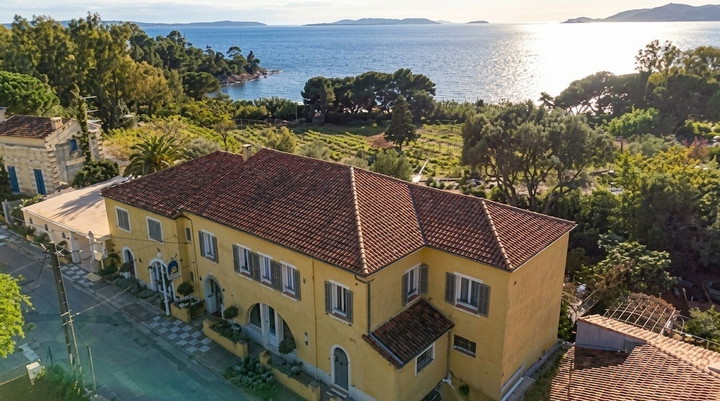 Hôtel De La Fossette - Le Lavandou