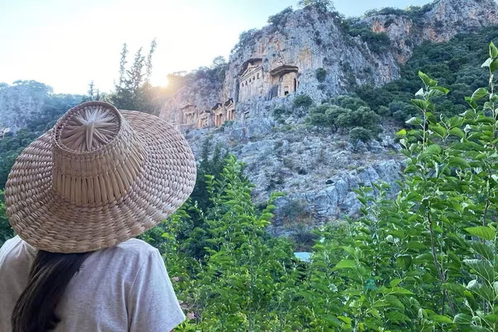 Karyatid Pension - Dalyan