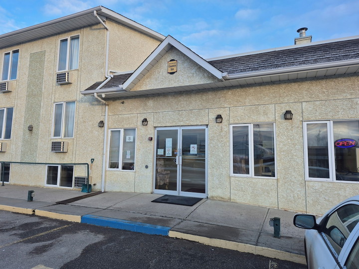 Didsbury Country Inn - Alberta