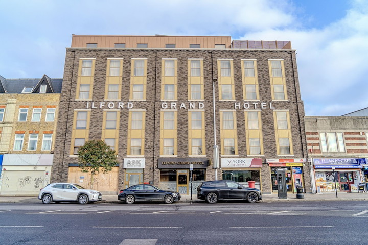 Ilford Grand Hotel (Fully Air Conditioned) - Ilford