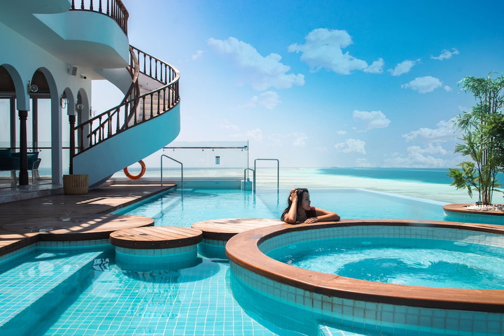 Stone Hotel Dhiffushi - Maldives