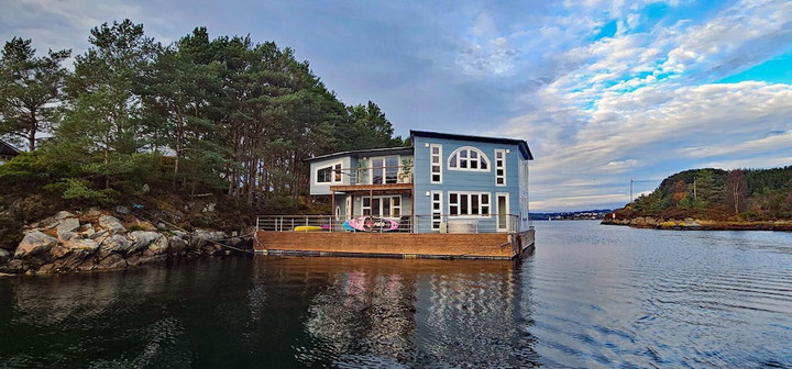 Floating Villa Bergen - Bergen, Norway
