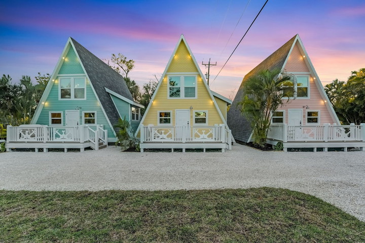 The Anchor Inn - Sanibel Island, FL