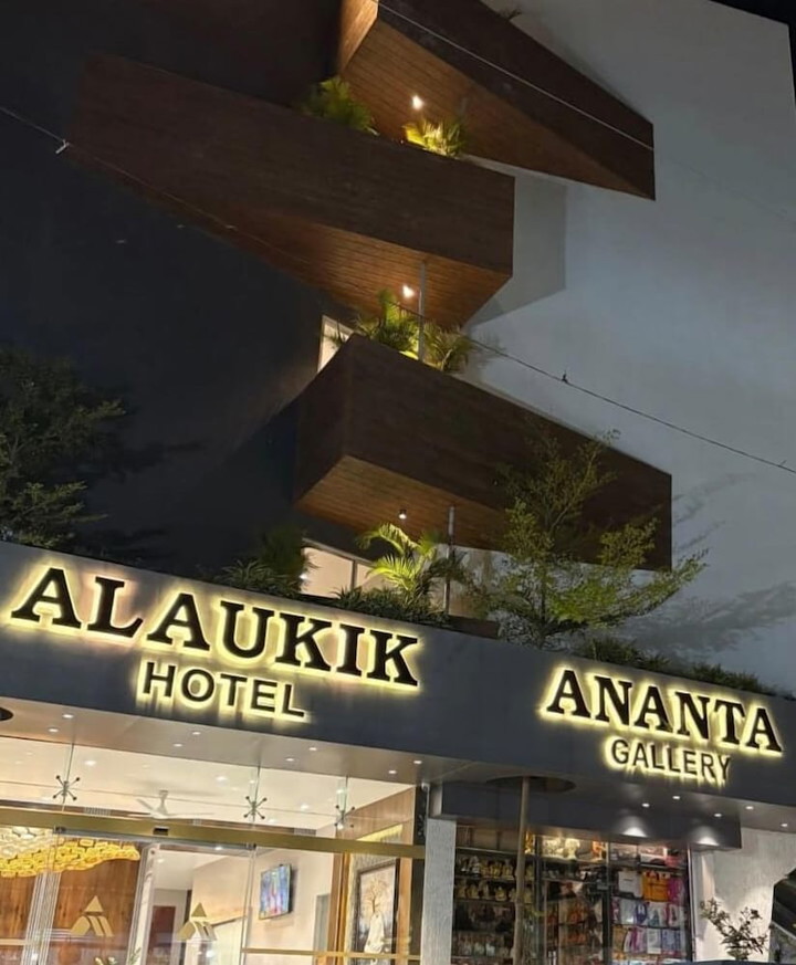 Alaukik Hotel - Shirdi
