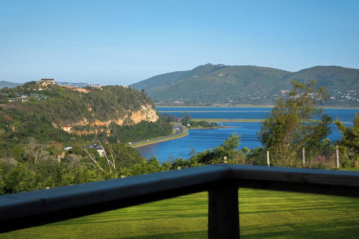 Enon Heights 5-star Luxury Stay - Knysna