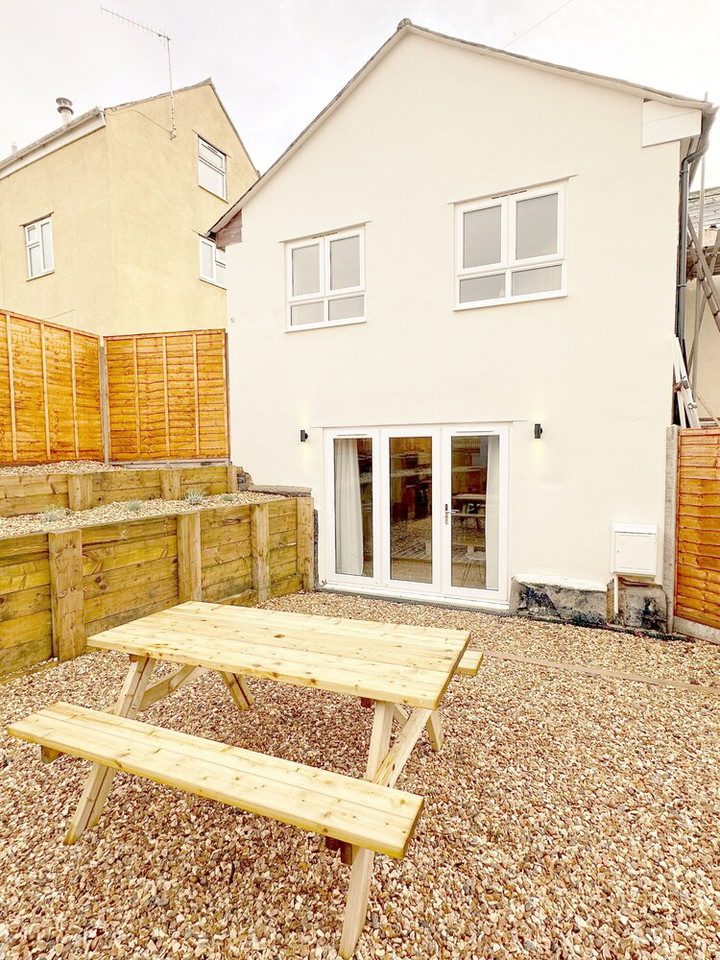 Cotswolds Large 4 Bed House Parking-wifi - Stroud