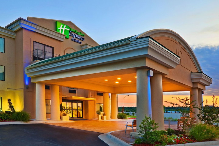 Holiday Inn Express Hotel & Suites Muskogee By Ihg - Muskogee, OK