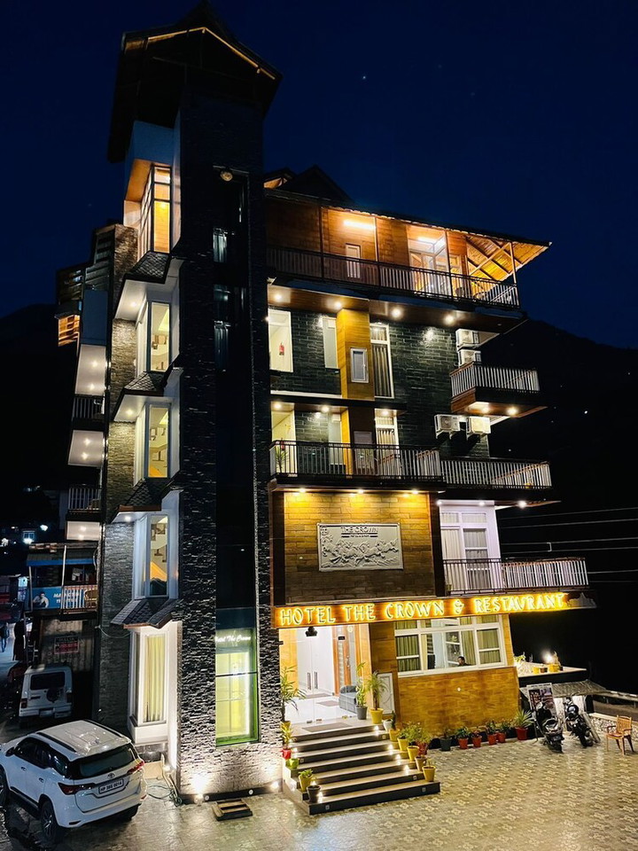 Hotel The Crown - Himachal Pradesh