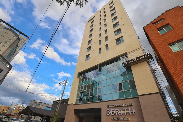 Hotel Berith - Sokcho-si