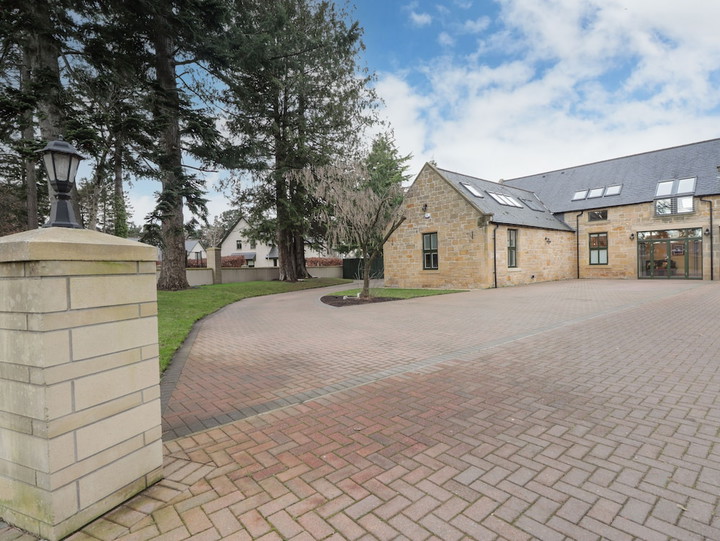 1 The Coach House - Elgin