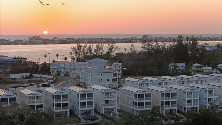 Hunters Point Resort And Marina Mainsail - Longboat Key, FL