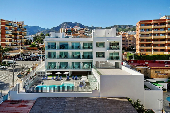 Carihuela Suites - Benalmádena