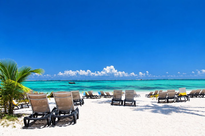 Villas And Apartments Playa Los Corales - Punta Cana