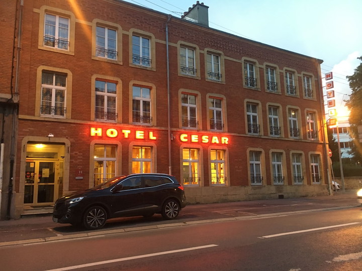 César Hôtel - Charleville-Mézières