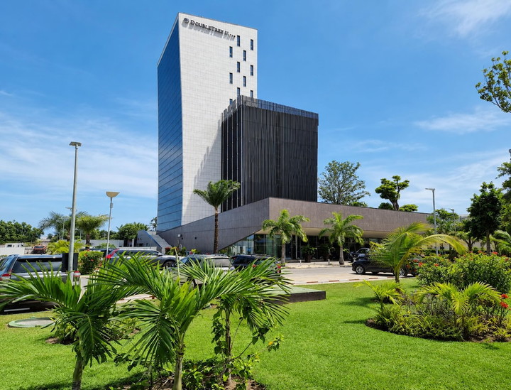 Doubletree By Hilton Pointe-noire - Pointe-Noire