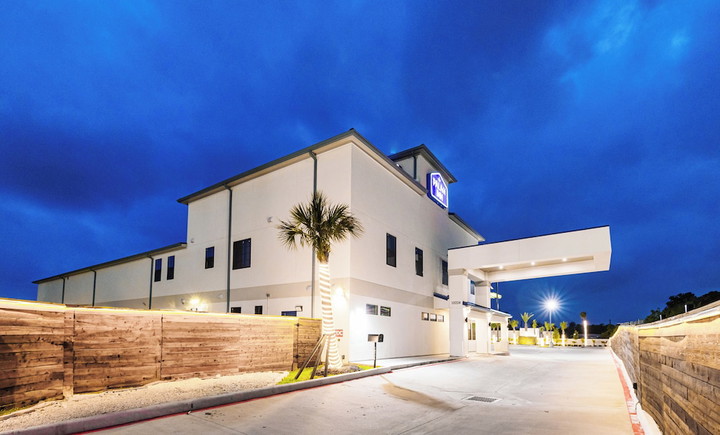 Palace Inn Blue Edgebrook - Houston, TX