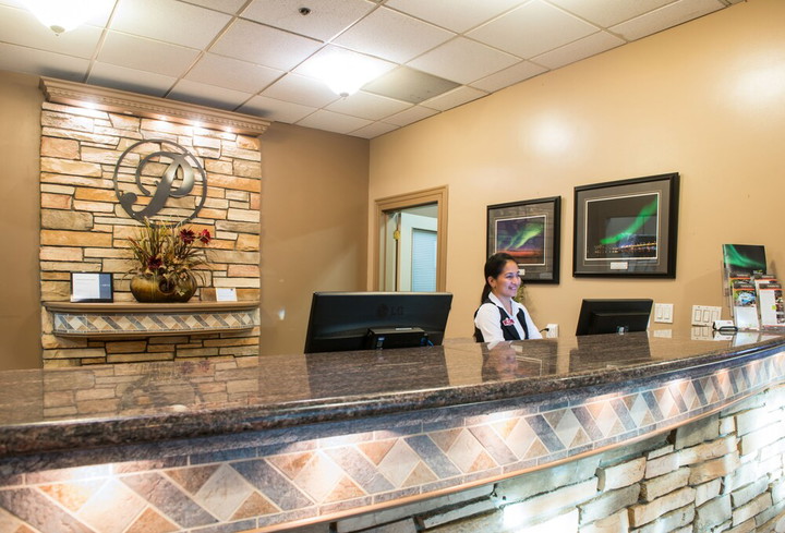 Prime Hotel - Fort McMurray