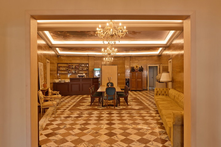 2115 Boutique Hostel - Durrës