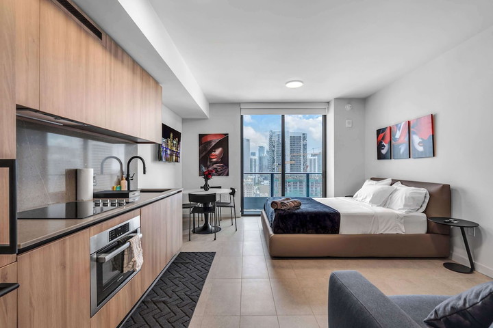 Miami Nest And Resort Amenities - Miami