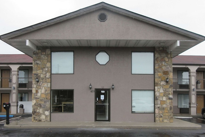 Econo Lodge Sevierville-pigeon Forge On The River - Sevierville, TN