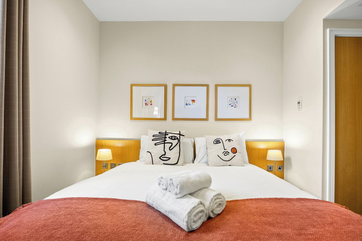 Kula London Kensington - London
