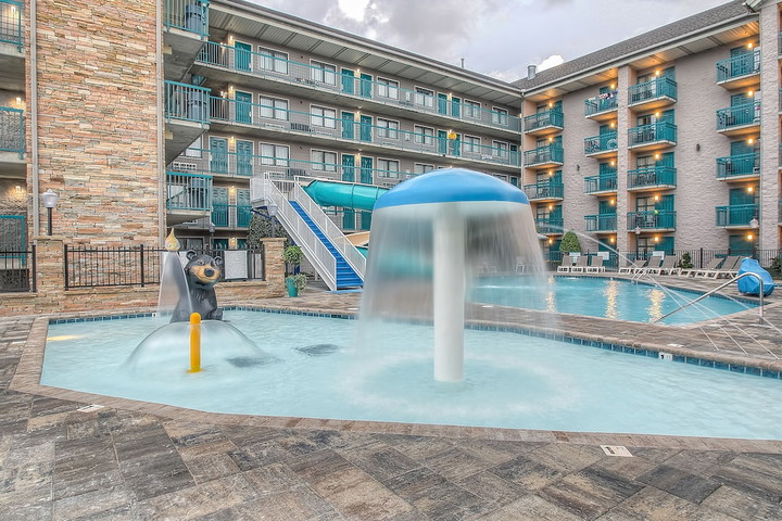 Accommodation By Willow Brook Lodge - Gatlinburg, TN