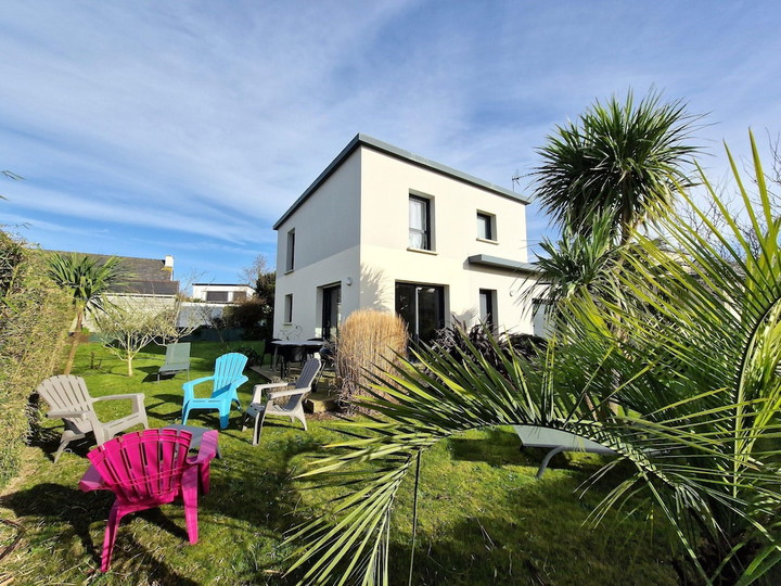 Modern House Near The Coast - Carantec