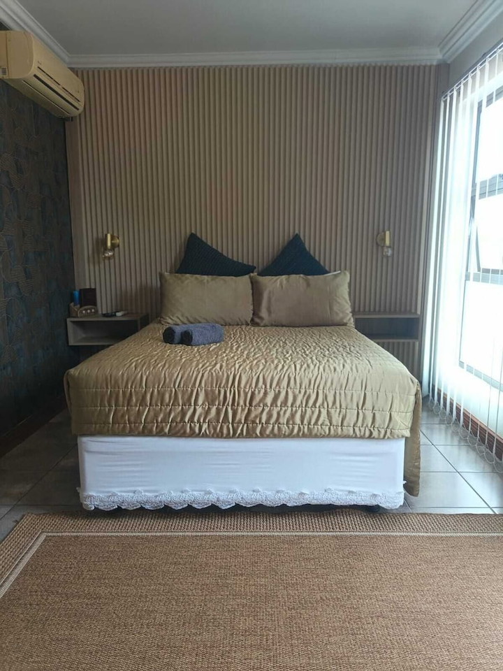 Elspeth Guest House - Carletonville