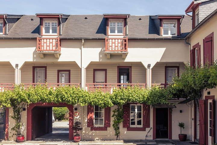 Le Clos Du 5 - Appart Hotel Bagneres - Bagnères-de-Bigorre
