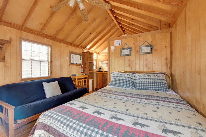 Escape To Blue Ridge Mtns! Studio W/ Resort Perks - North Carolina
