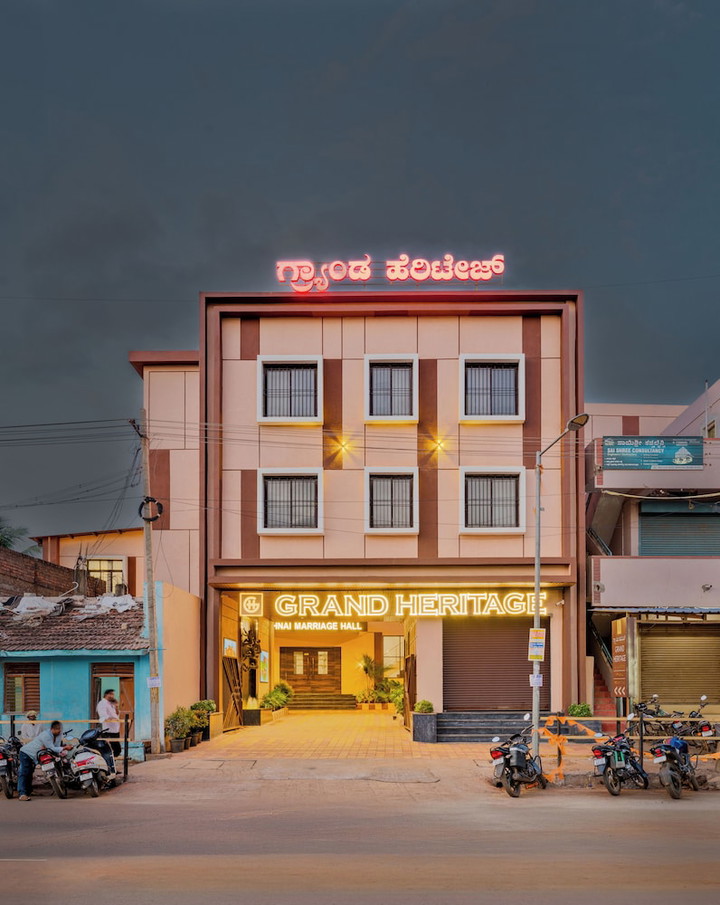Hotel Grand Heritage - Badami