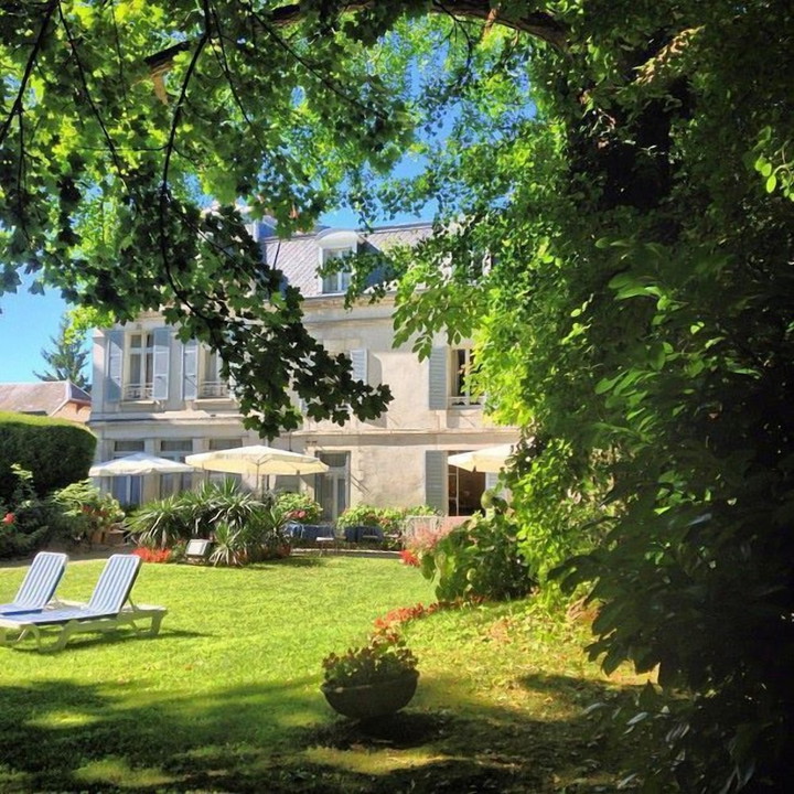 Logis Hôtel Les Maréchaux - Yonne