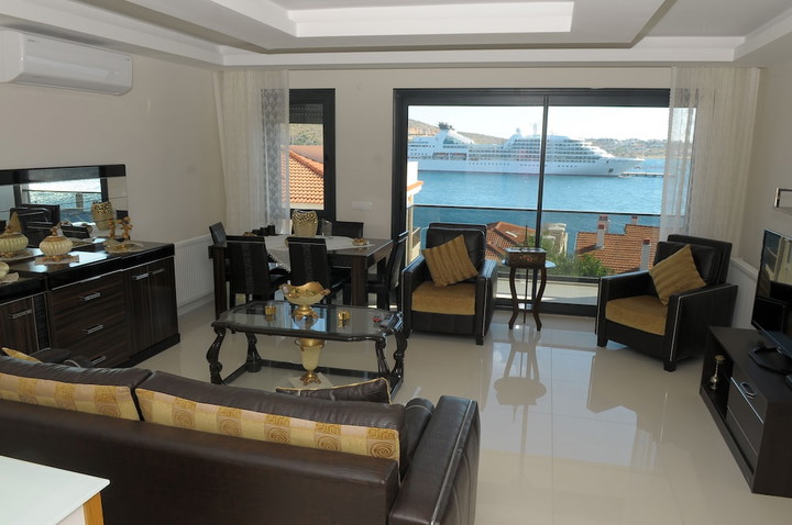 Saatli Apart Otel - Çeşme
