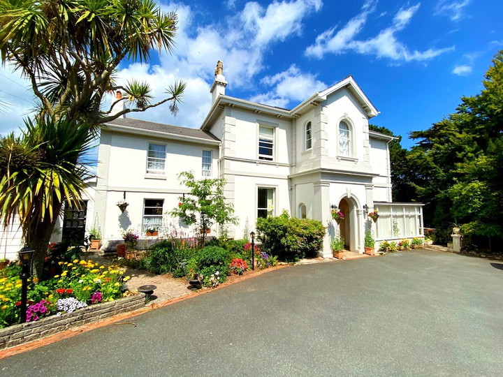 Muntham Holiday Apartments & Town House - Torquay