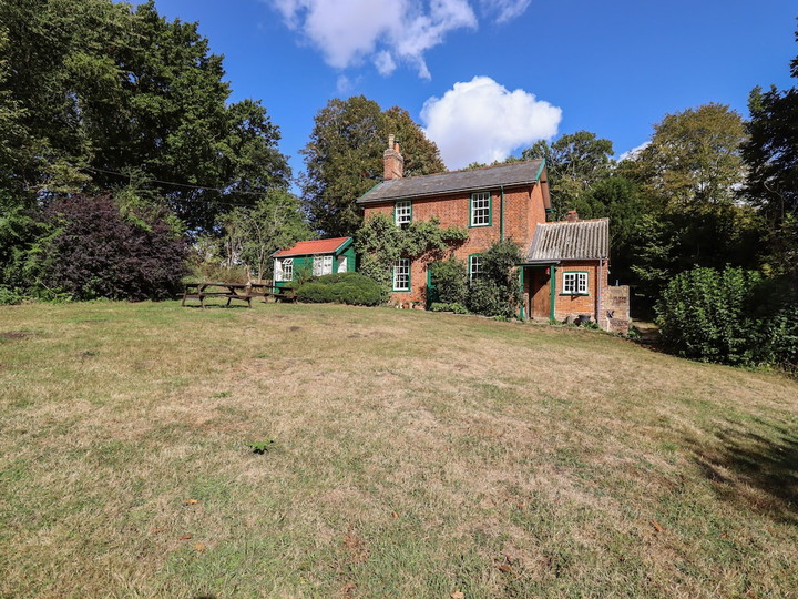 Warren Cottage - Essex