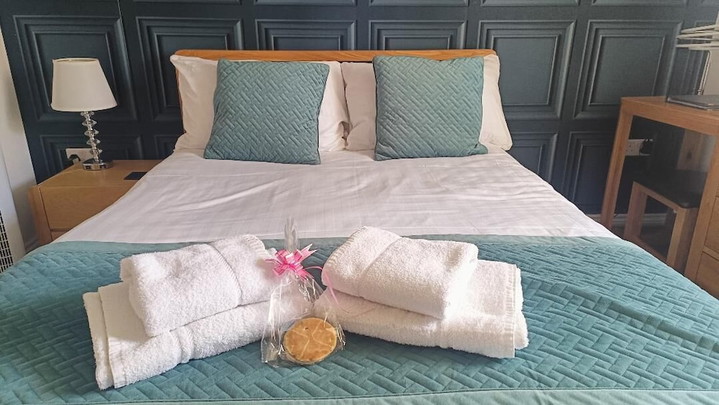 Wallace Steakhouse With Rooms - Usk