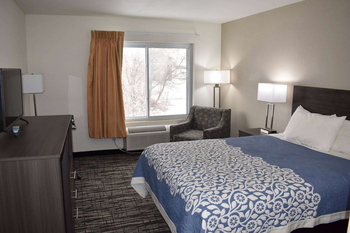 Super 8 By Wyndham Grand Island South - Grand Island, NE