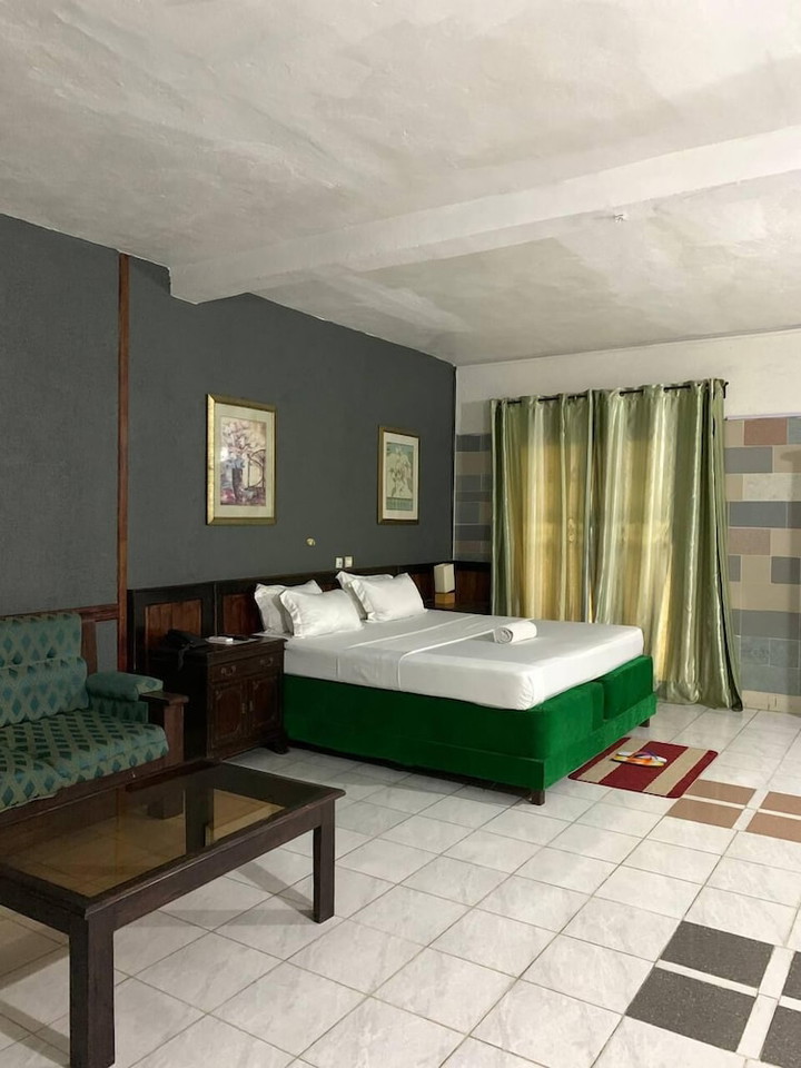 Sky Hotel Bonapriso - Douala
