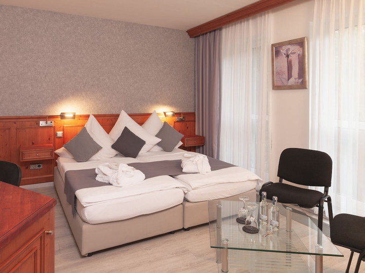 Hotel Haus Gimken - Oberhausen