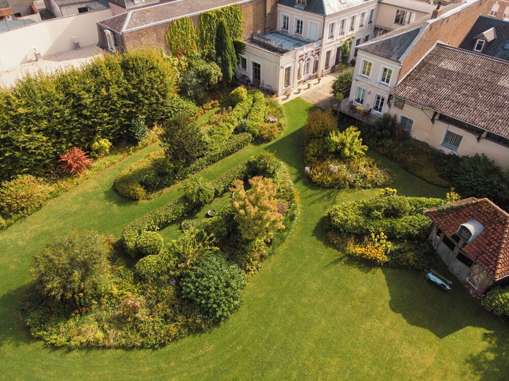 Au Jardin Des Deux Ponts - Abbeville