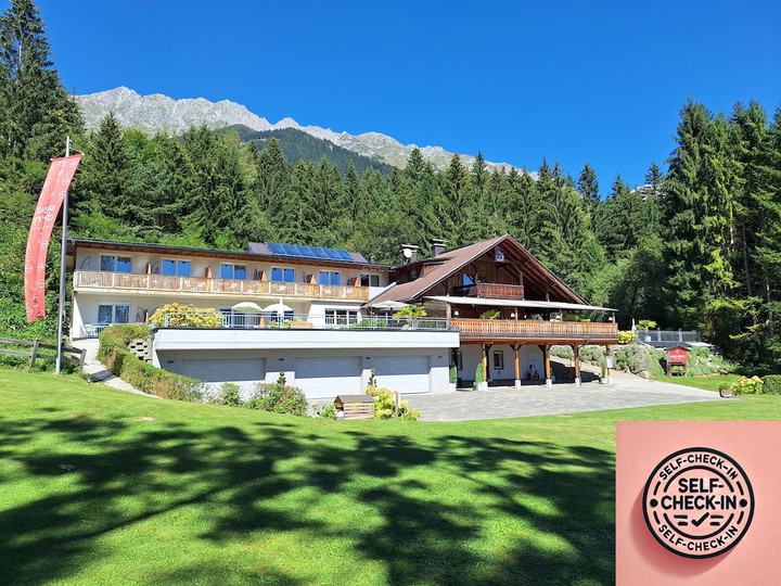 Sweet Cherry Boutique & Guesthouse Tyrol - Innsbruck