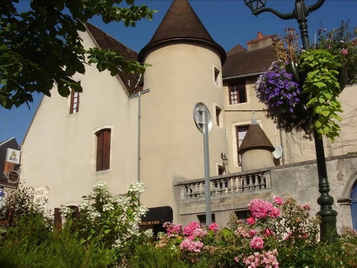 Hôtel De L'ecu - Saint-Amand-Montrond