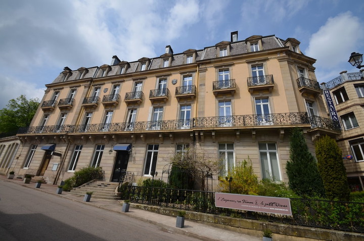 L'empereur, Sa Femme Et Le Petit Prince - Plombières-les-Bains