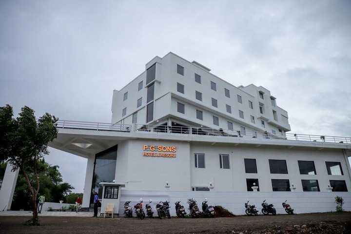Pg Resort - Nandurbar
