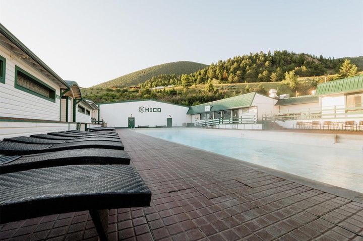Chico Hot Springs Resort & Day Spa - Montana