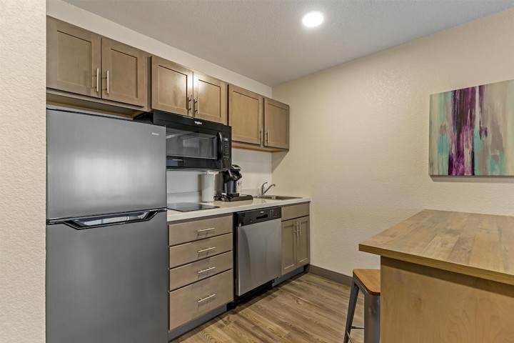 Executive Residency By Best Western Waterloo & Cedar Falls - Waterloo, IA