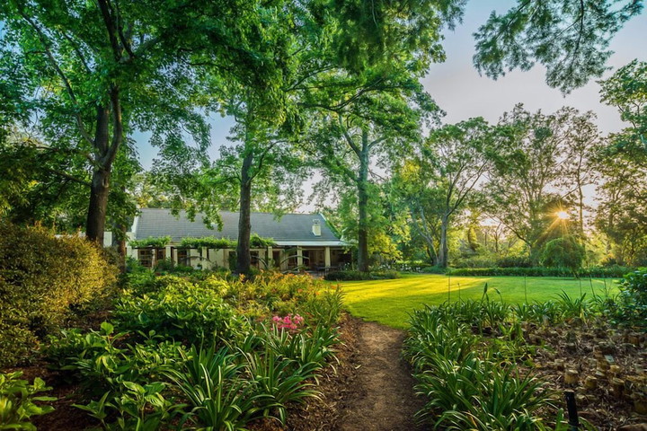 Languedoc Farm - Stellenbosch