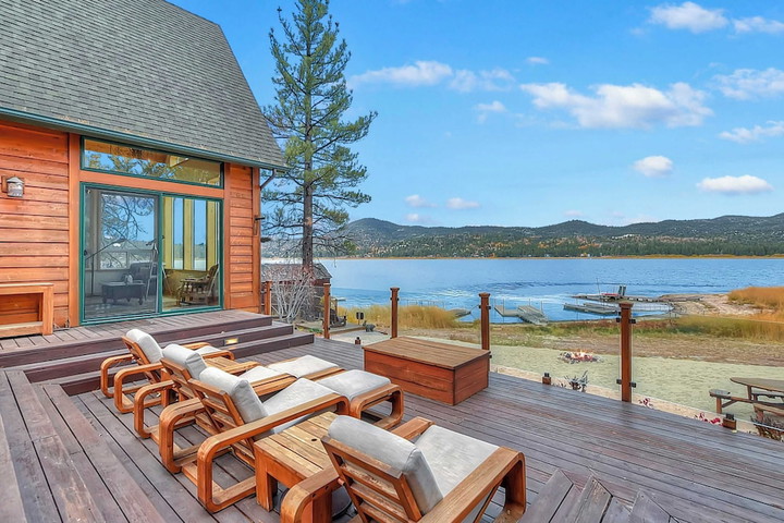 Lakefront Estate W/ Private Dock, Hottub, Firepit Lagunita Shores By Avantstay - Big Bear Lake, CA